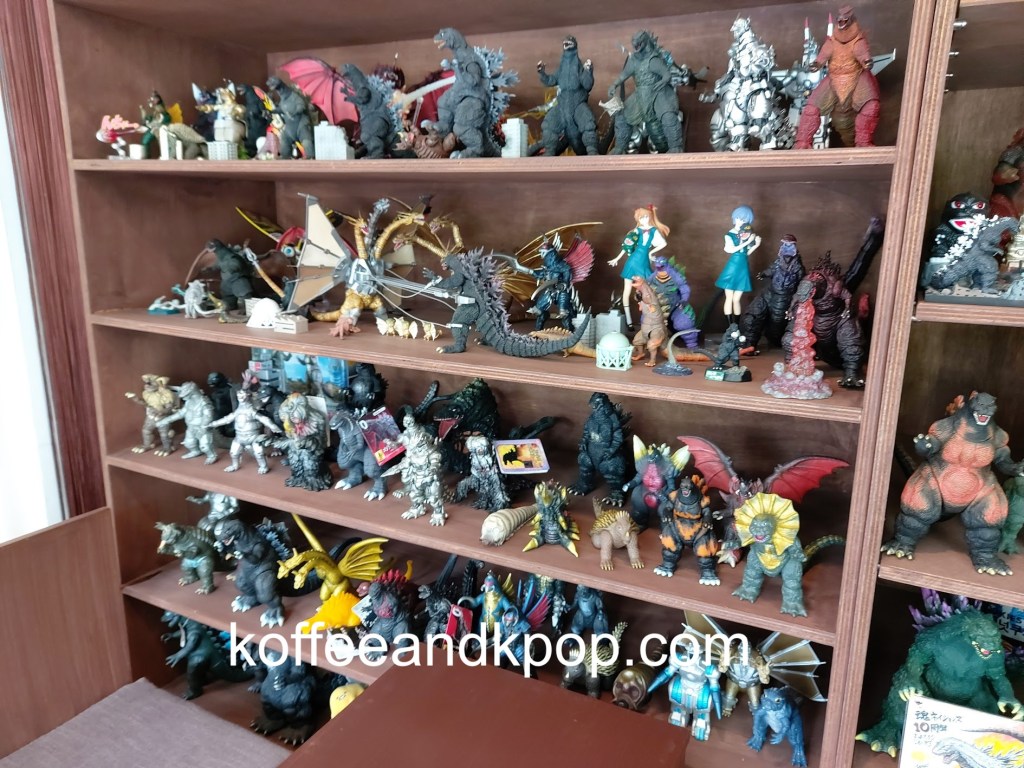 Café Review: Café Ookii, aka Godzilla Café – Koffee & Kpop
