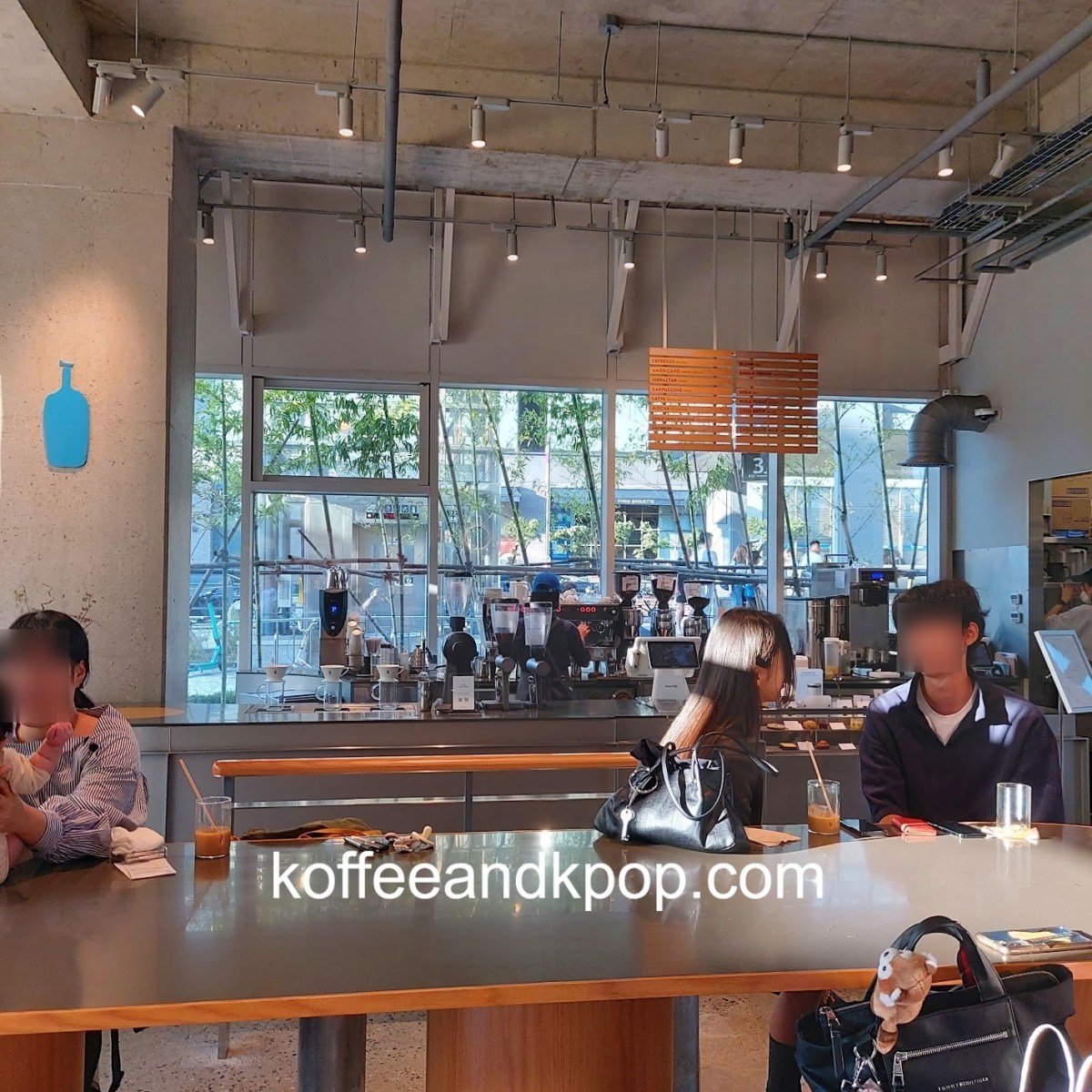 Cafe Review: Blue Bottle Apgujeong – Koffee & Kpop