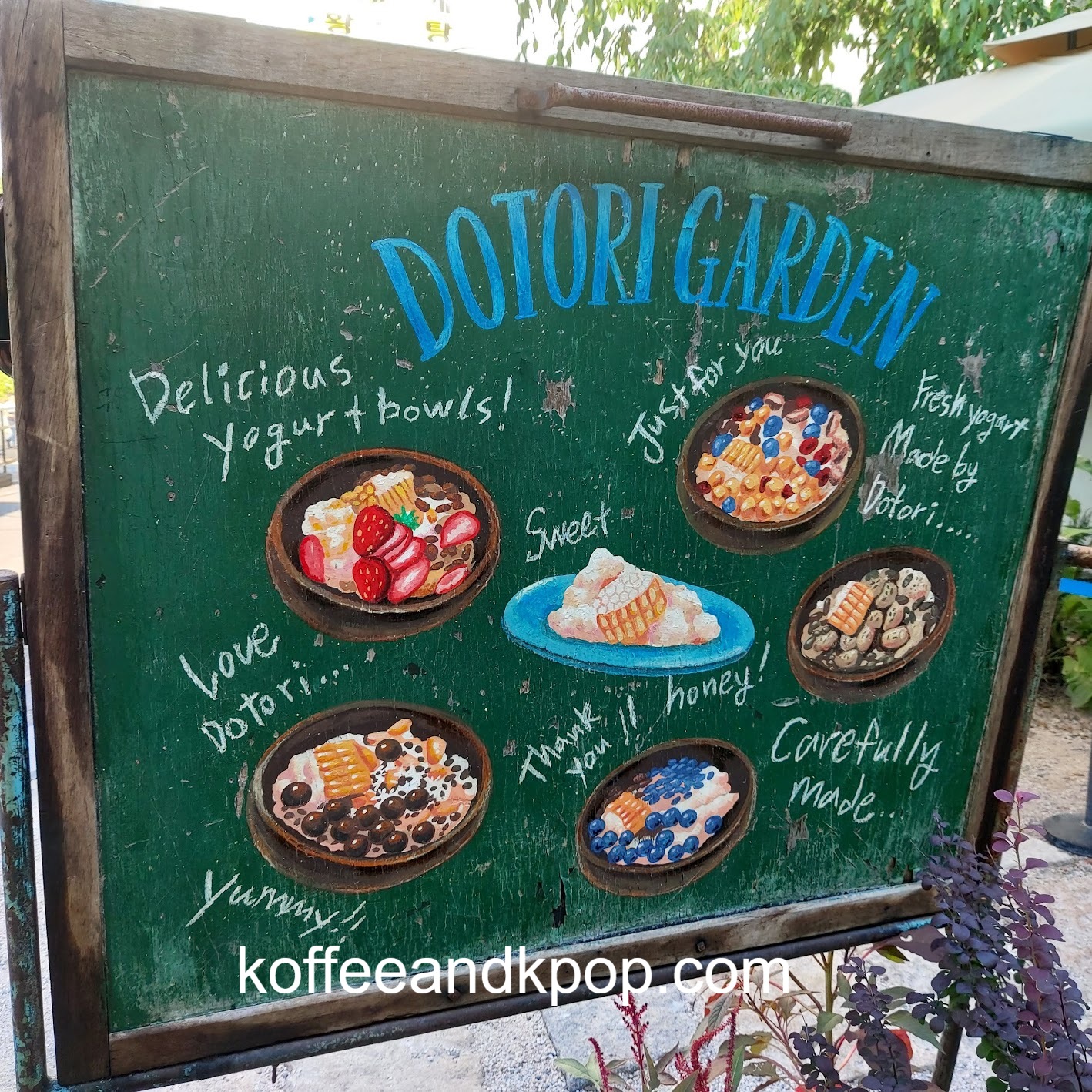Cafe Review: Dotori Garden – Koffee & Kpop