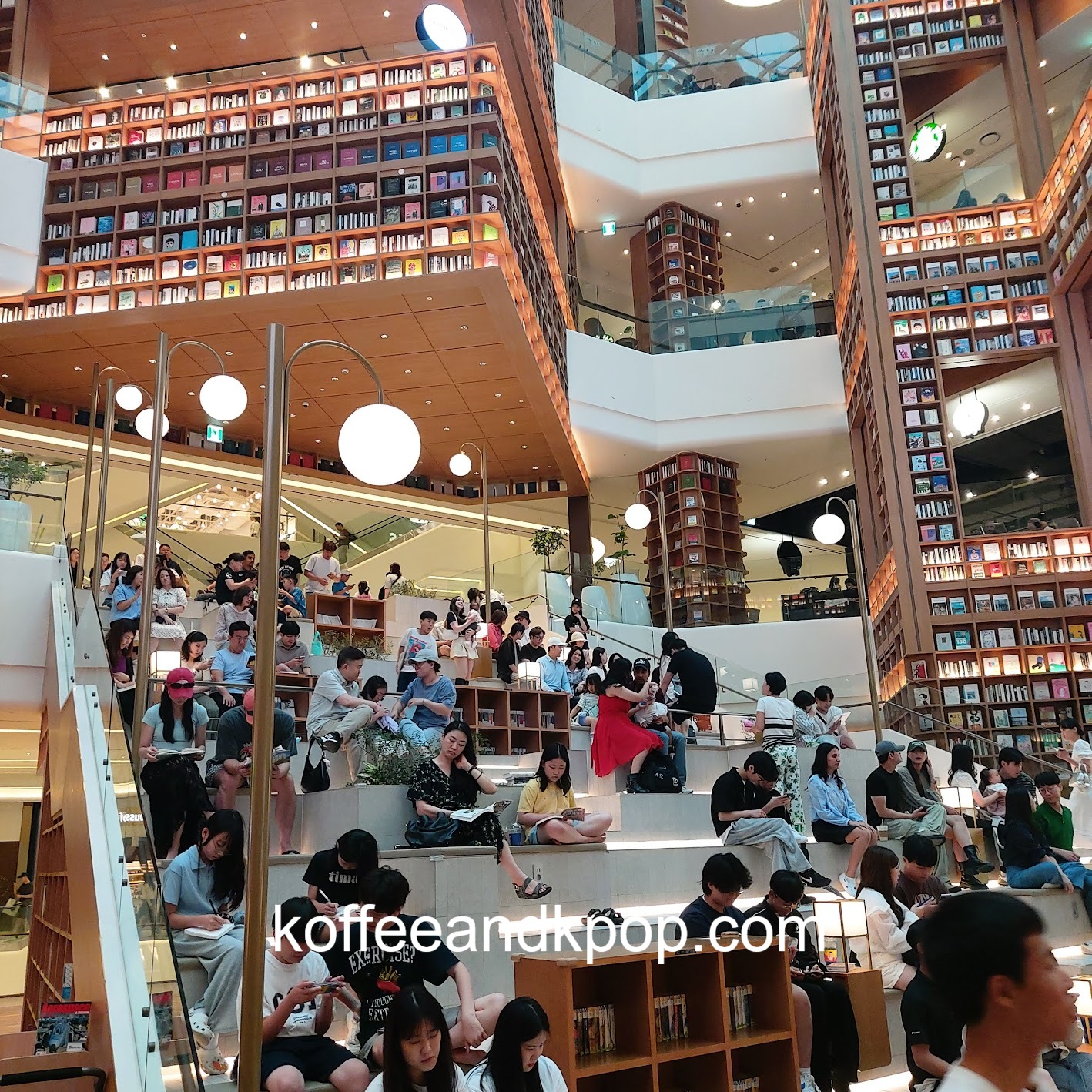 Suwon Starfield Library – Koffee & Kpop