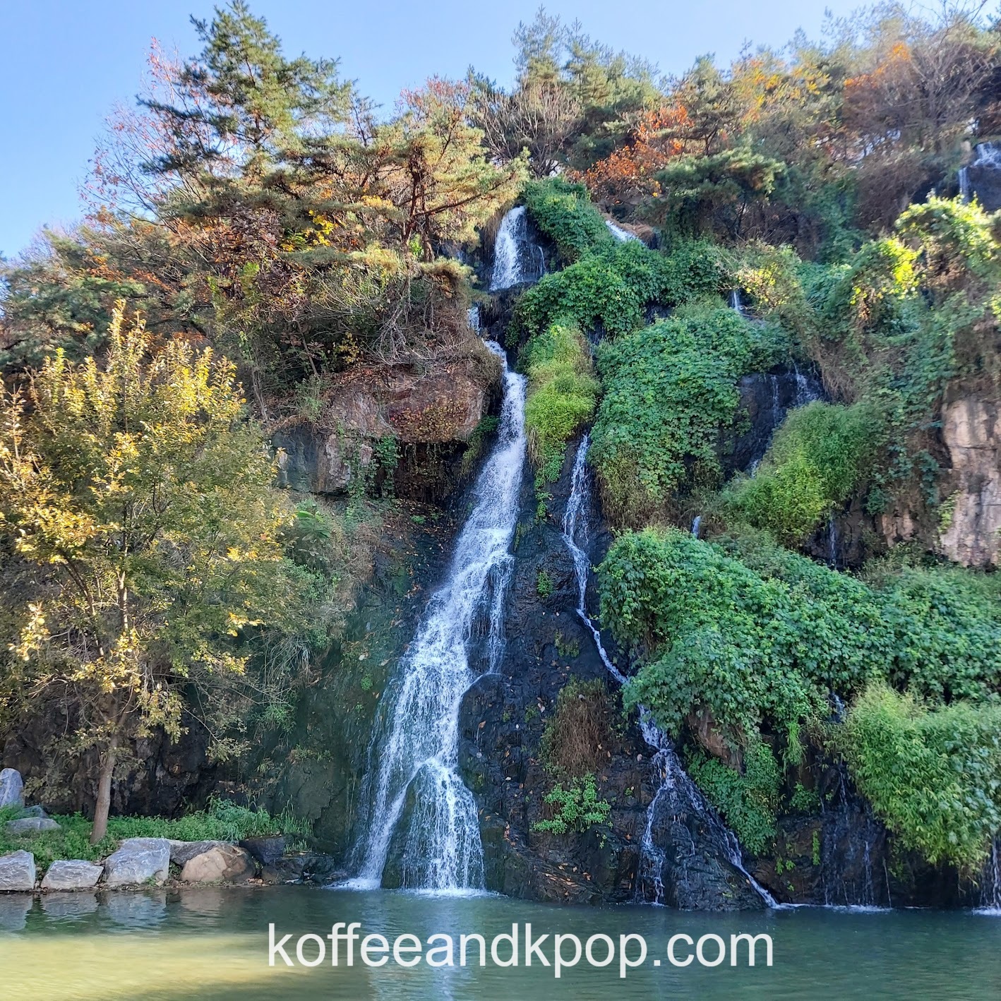 Cafe Pokpo: Sip Lattes by a Waterfall – Koffee & Kpop
